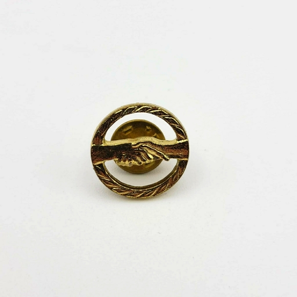 Jewelry | Vintage Gold Tone Handshake Pin With Textured Design | Poshmark